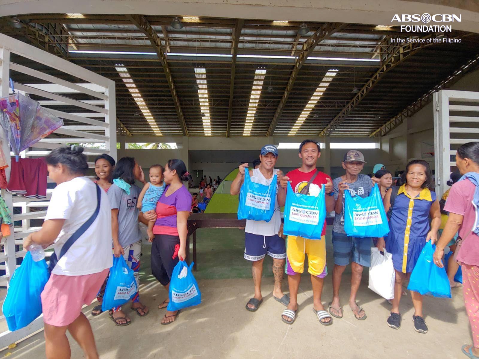 Abs Cbn Foundation Sagip Kapamilya And Sun Life Foundation Extend Lifeline To Hinatuan Surigao