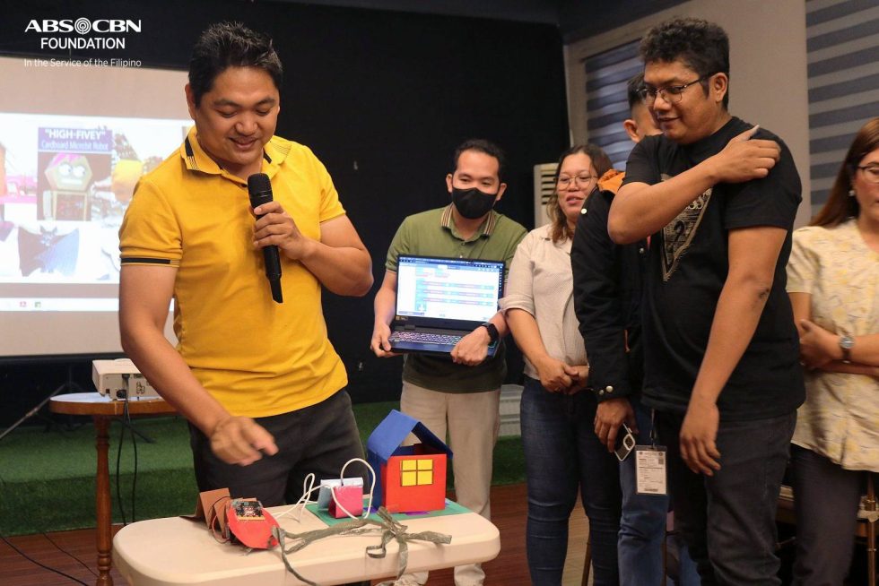 ABS-CBN Foundation Programa Genio Holds Romblon’s First-Ever Robotics ...